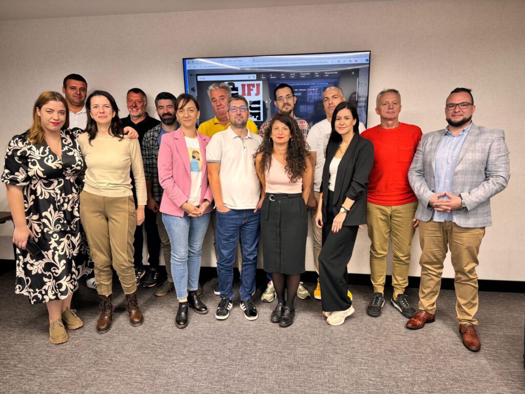 Artificial Intelligence and the Position of Youth in Journalism - Trade ...